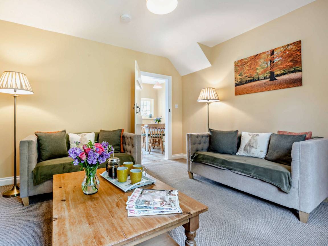 Cottage ∙ 2 Bedrooms ∙ 4 Guests - Louth