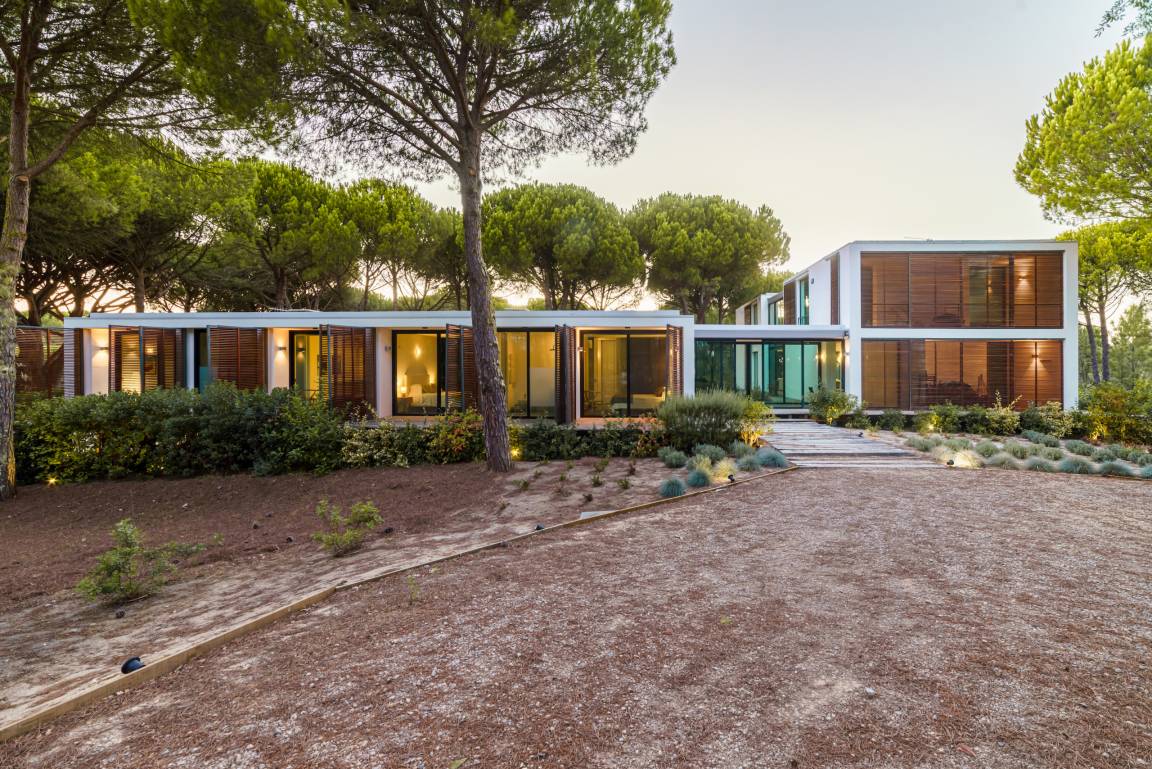 340 M² Villa ∙ 5 Bedrooms ∙ 12 Guests - Comporta