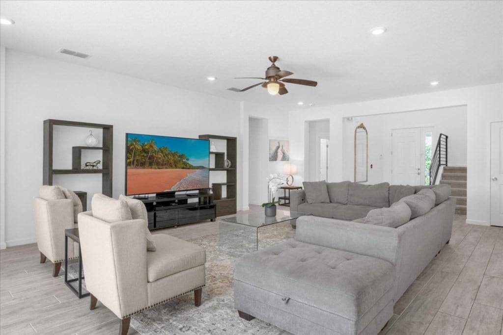 Villa ∙ 9 Habitaciones ∙ 18 Huéspedes - Kissimmee, FL