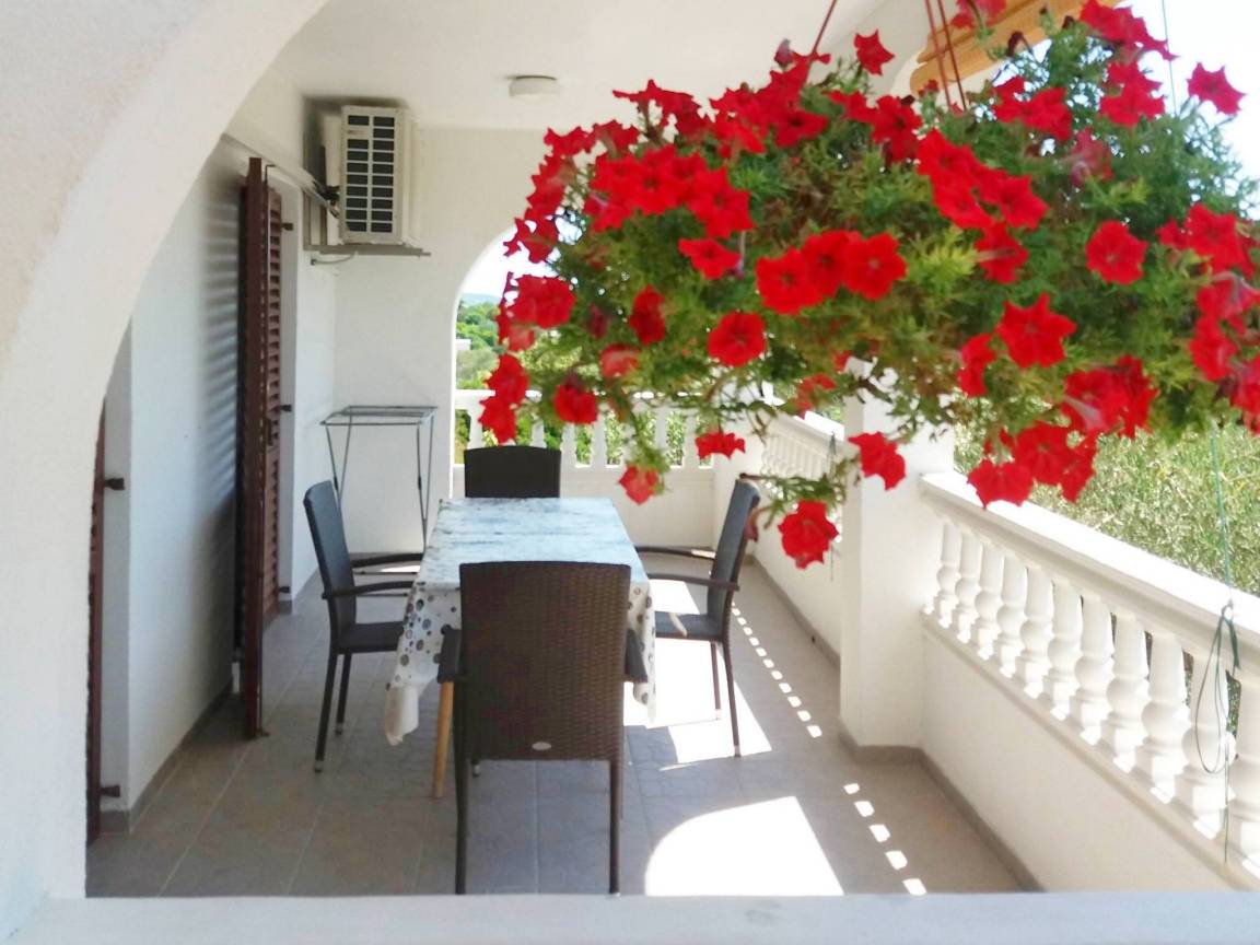 60 M² Apartamento ∙ 2 Habitaciones ∙ 4 Huéspedes - Rab