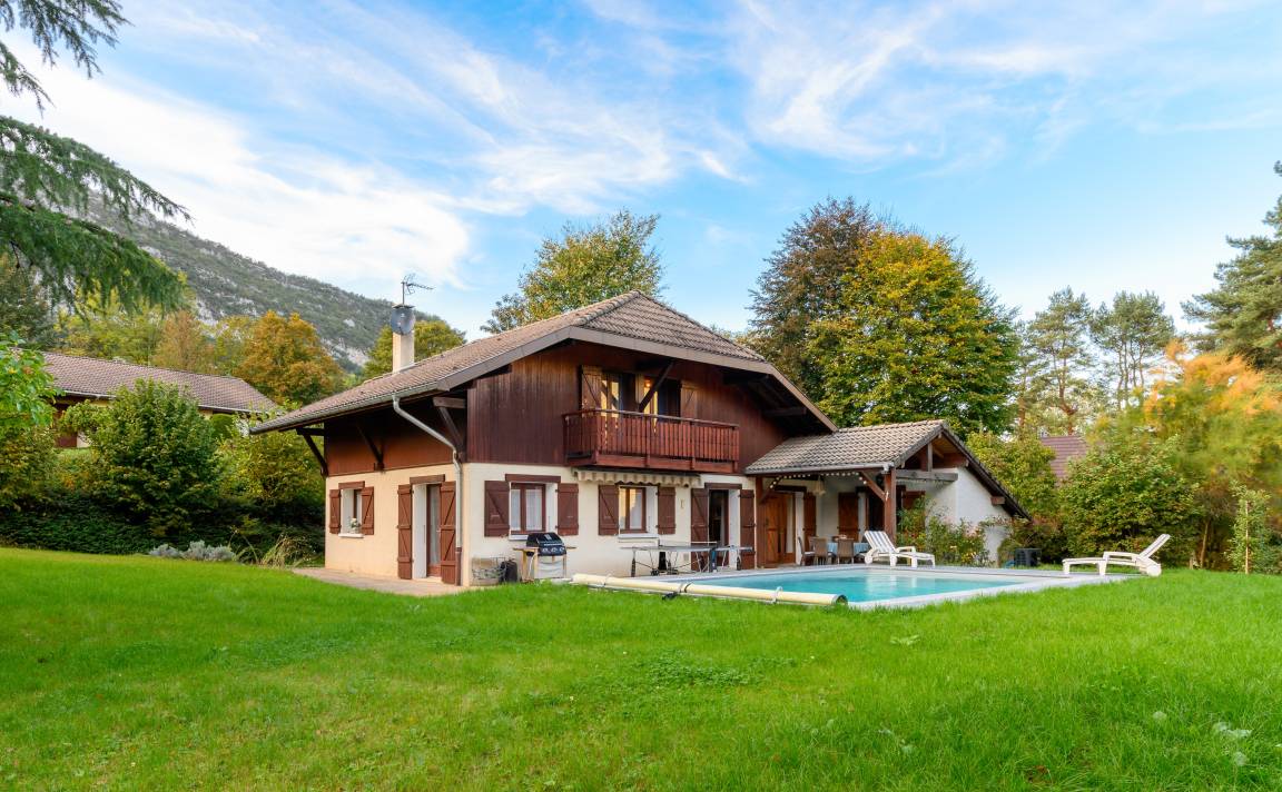 150 M² House ∙ 4 Bedrooms ∙ 8 Guests - Lake Annecy