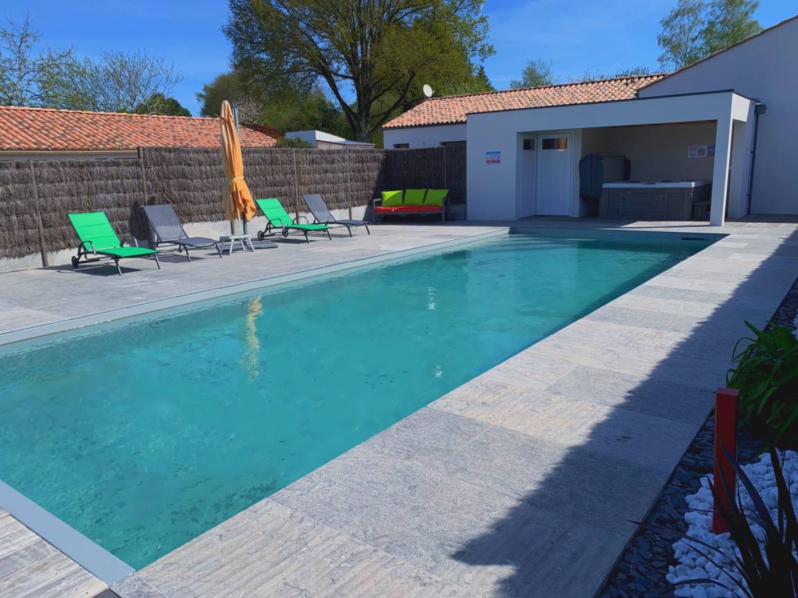 90 M² Cottage ∙ 3 Chambres ∙ 6 Personnes - Machecoul