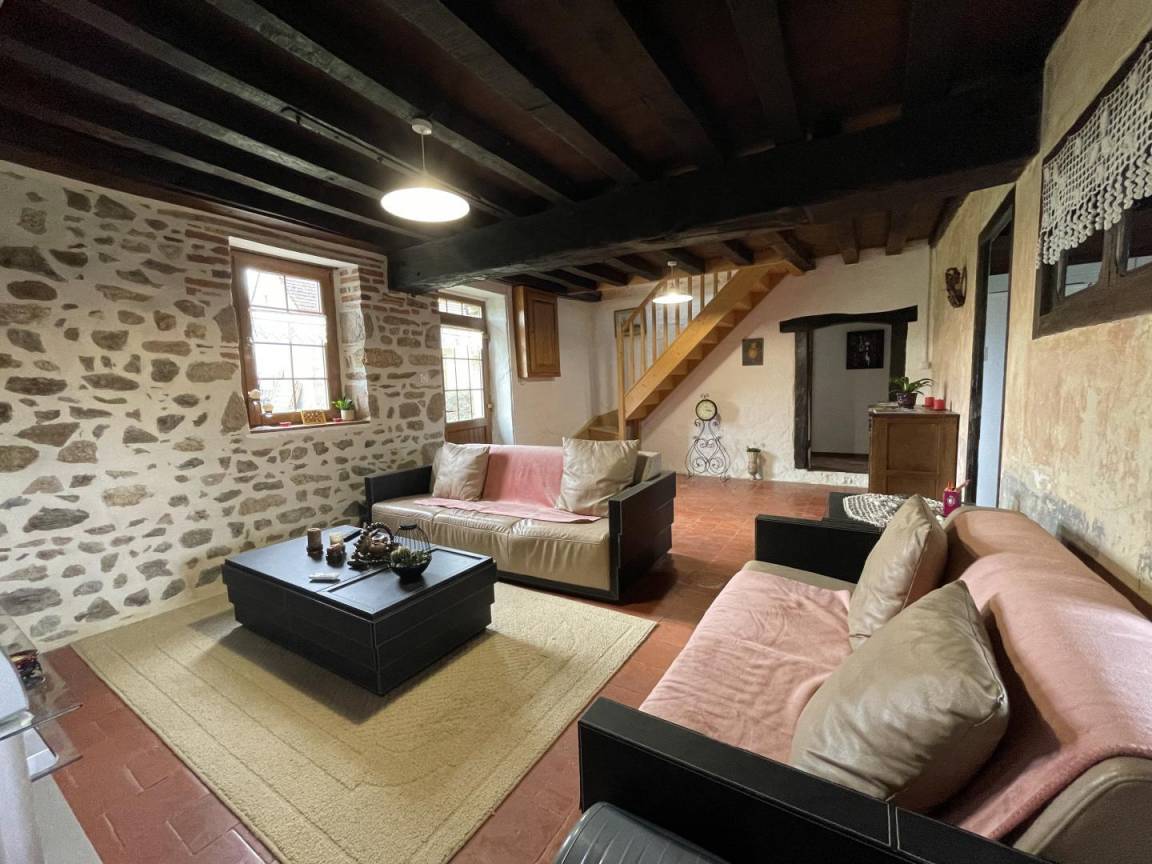 130 M² Gîte ∙ 2 Chambres ∙ 6 Personnes - Auvergne