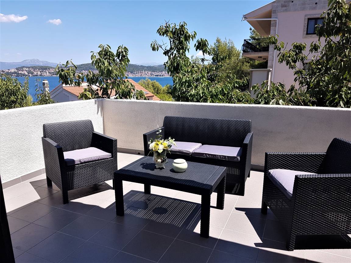 130 M² Ferienhaus ∙ 5 Schlafzimmer ∙ 12 Gäste - Trogir