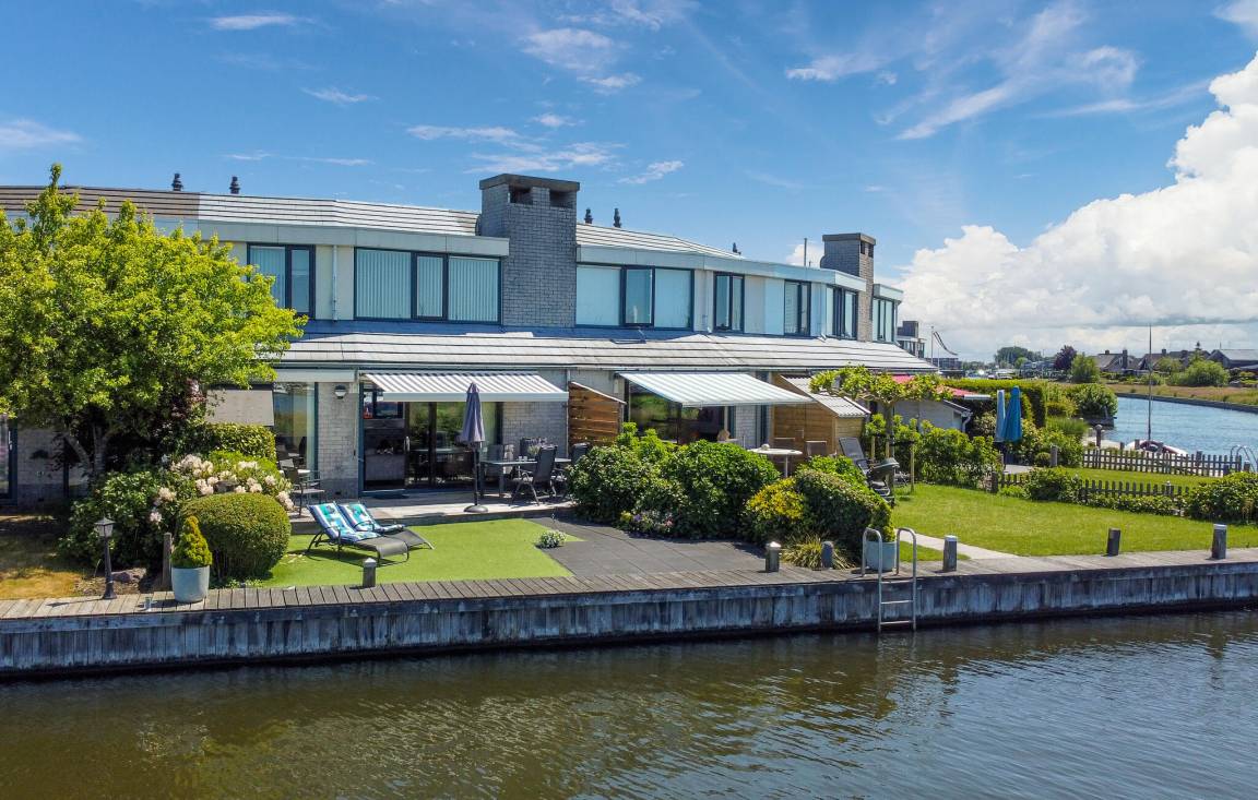 110 M² Ferienhaus ∙ 3 Schlafzimmer ∙ 6 Gäste - Lemmer