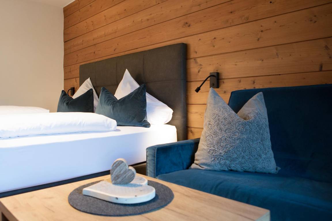 20 M² Hotel ∙ 3 Guests - Hall in Tirol