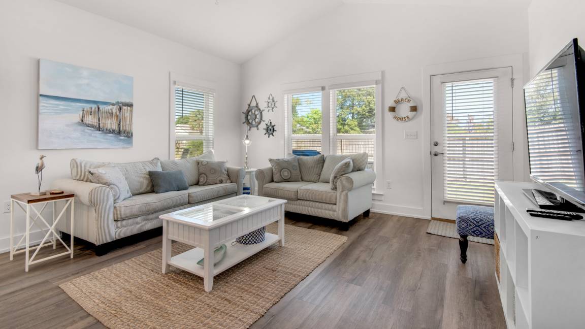 House ∙ 3 Bedrooms ∙ 9 Guests - Panama City Beach, FL