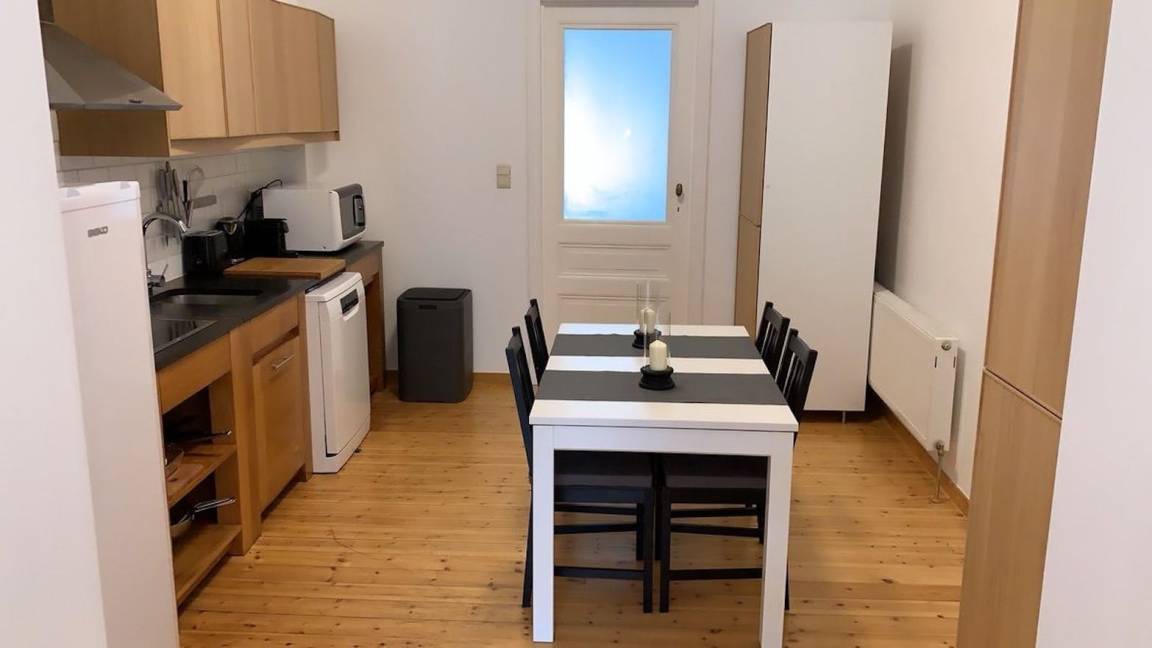 65 M² Apartamento ∙ 1 Habitación ∙ 6 Huéspedes - Auderghem