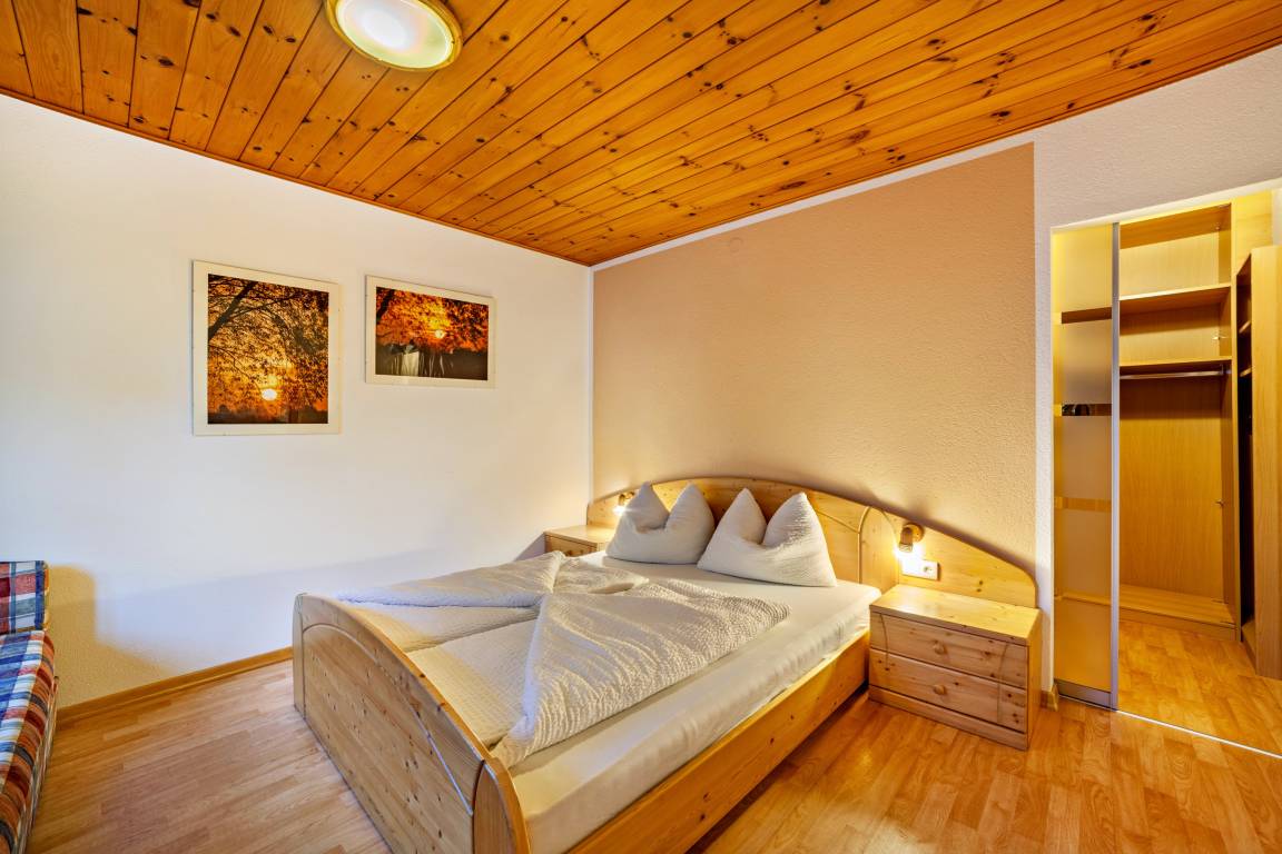 65 M² Ferienwohnung ∙ 1 Schlafzimmer ∙ 3 Gäste - Goldrain