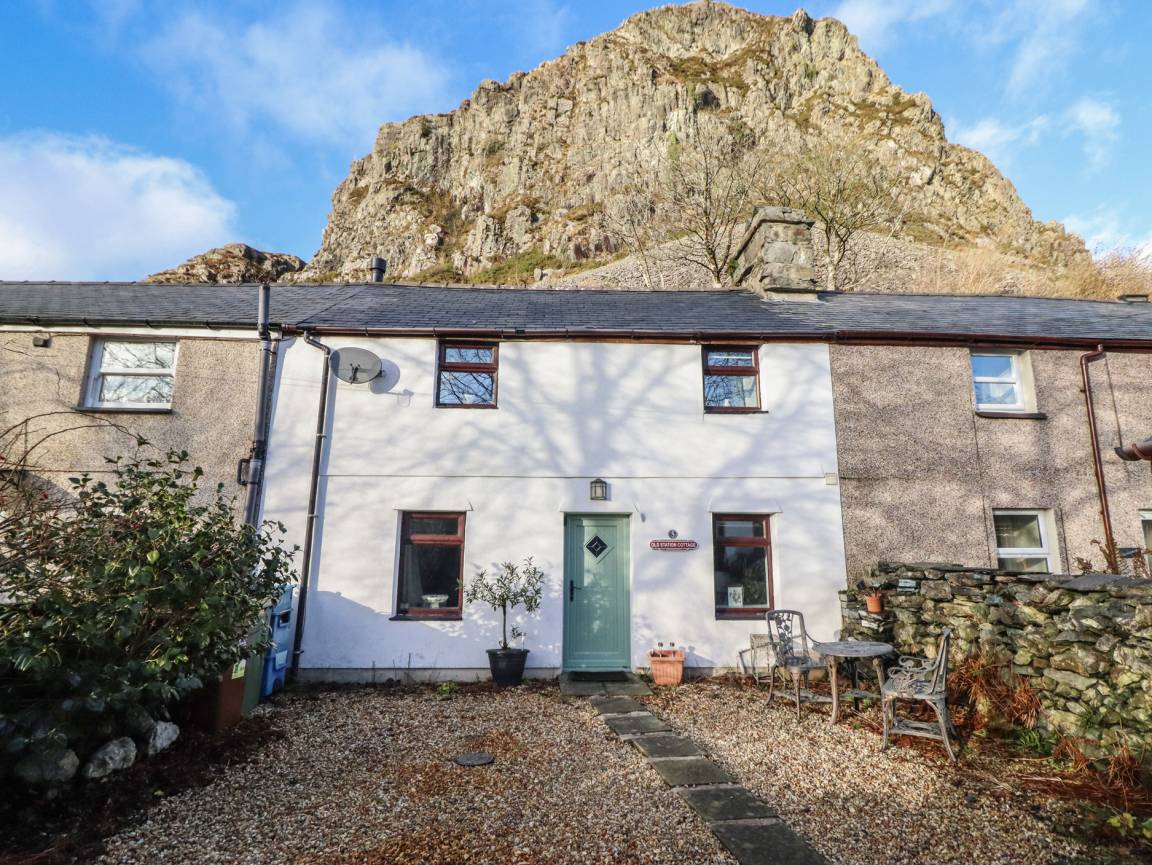Cottage ∙ 3 Bedrooms ∙ 4 Guests - Blaenau Ffestiniog