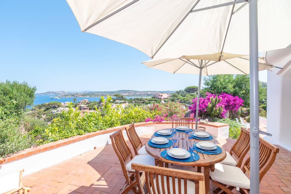 300 M² Villa ∙ 4 Bedrooms ∙ 8 Guests - La Maddalena