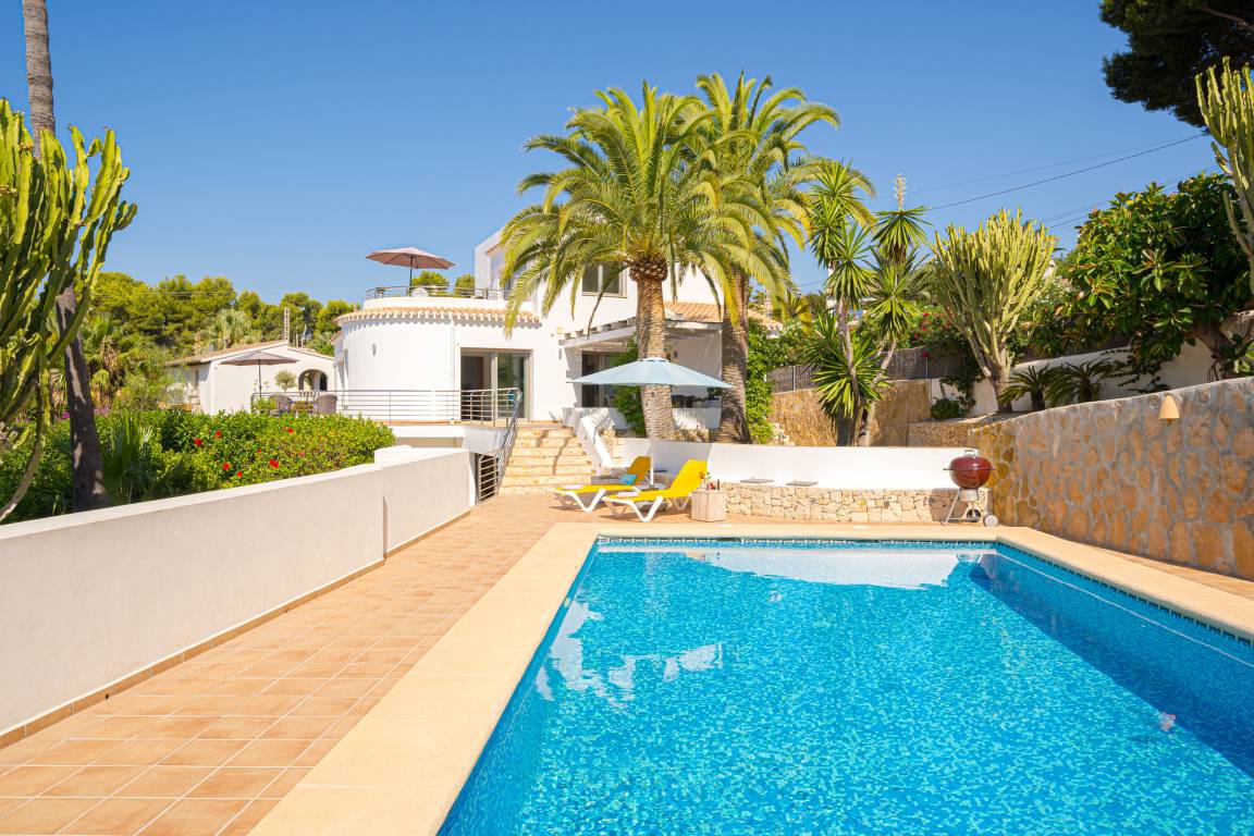300 M² Villa ∙ 5 Chambres ∙ 10 Personnes - Moraira