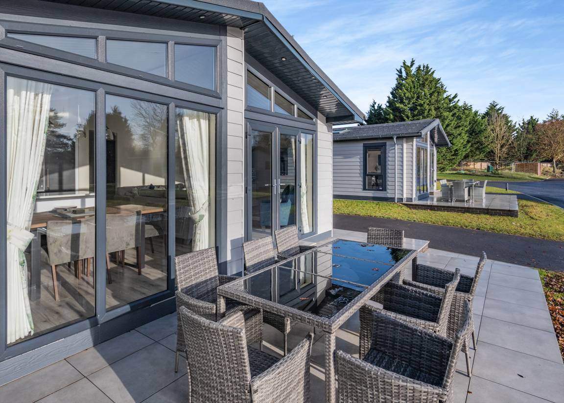 Chalet ∙ 4 Habitaciones ∙ 8 Huéspedes - Wiltshire