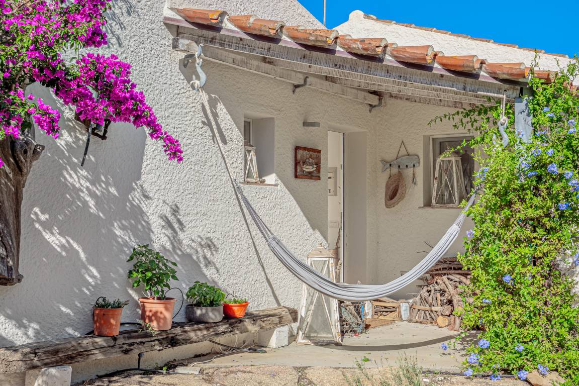 100 M² Bungalow ∙ 2 Schlafzimmer ∙ 5 Gäste - Arzachena