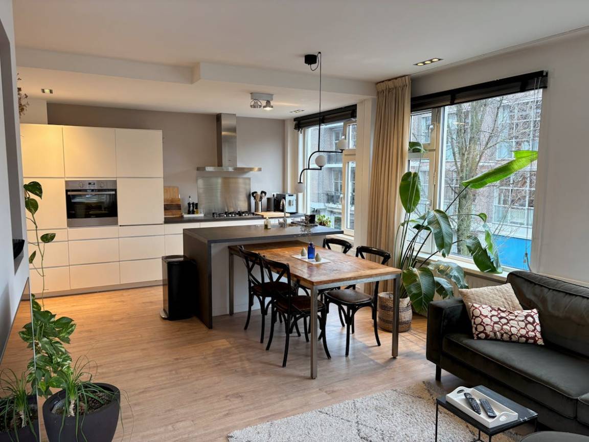 72 M² Apartment ∙ 2 Bedrooms ∙ 2 Guests - Rotterdam