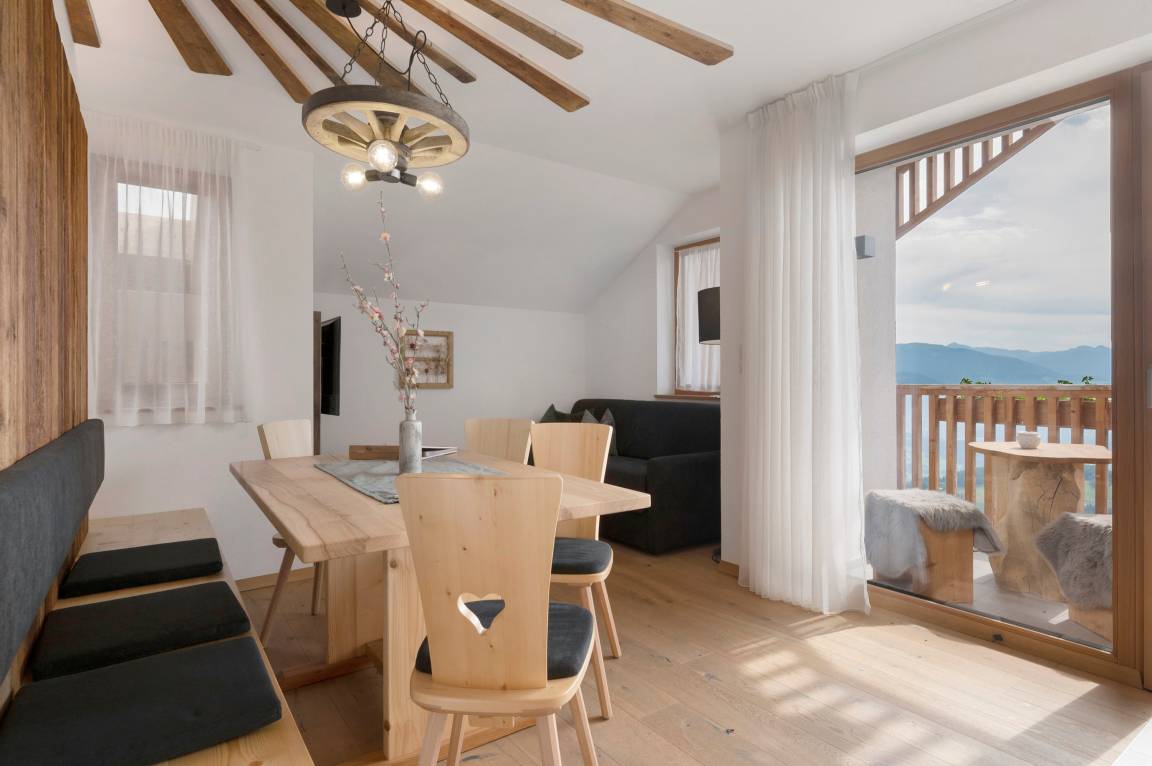 75 M² Apartment ∙ 3 Bedrooms ∙ 5 Guests - Bruneck
