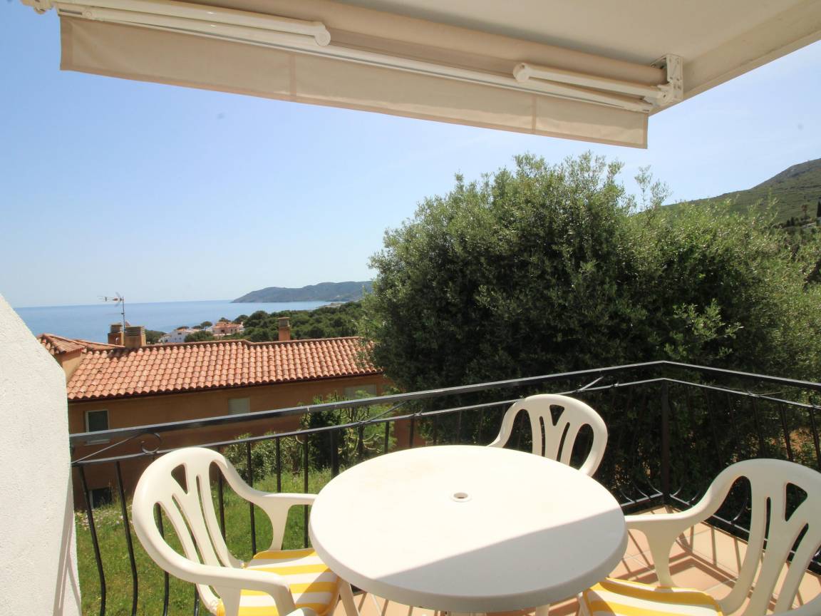 32 M² Apartamento ∙ 1 Habitación ∙ 4 Huéspedes - Portbou