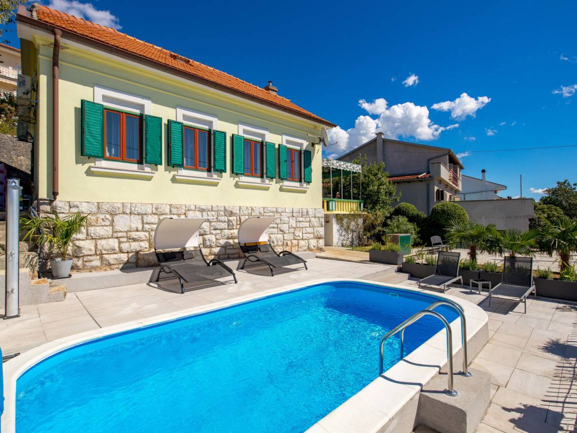 75 M² Ferienhaus ∙ 2 Schlafzimmer ∙ 7 Gäste - Crikvenica
