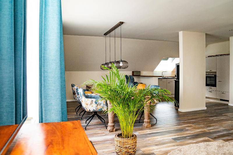 98 M² Ferienwohnung ∙ 2 Schlafzimmer ∙ 4 Gäste - Datteln