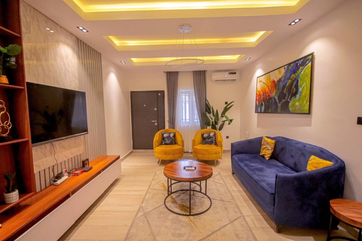 110 M² Apartment ∙ 3 Bedrooms ∙ 6 Guests - Benin City