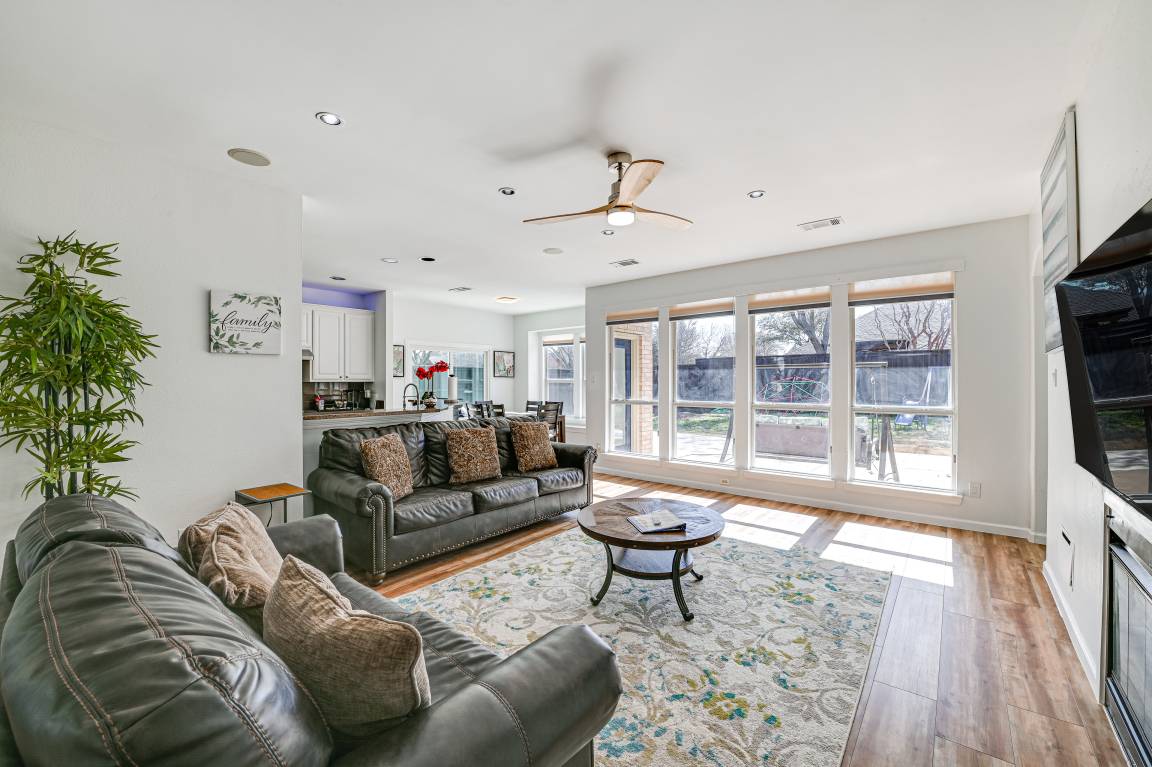 260 M² House ∙ 4 Bedrooms ∙ 10 Guests - Frisco, TX