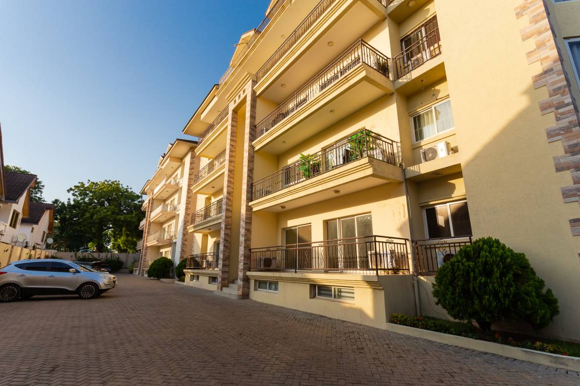 110 M² Apartment ∙ 3 Bedrooms ∙ 6 Guests - Accra