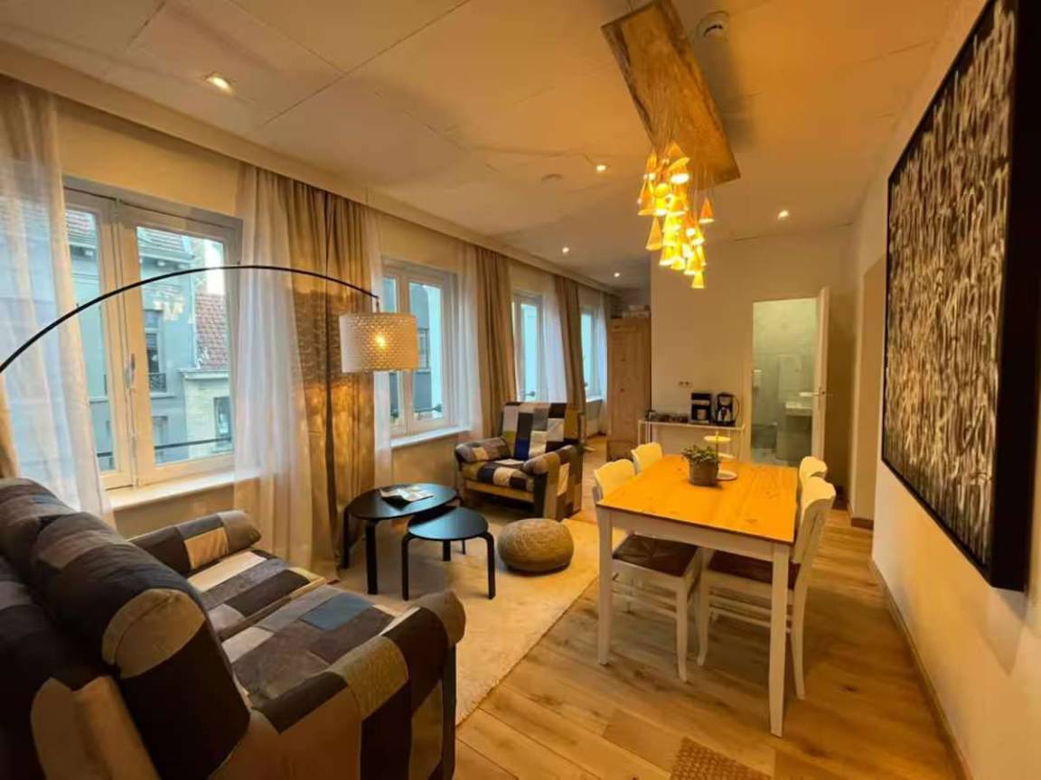 93 M² Ferienhaus ∙ 2 Schlafzimmer ∙ 4 Gäste - Antwerpen