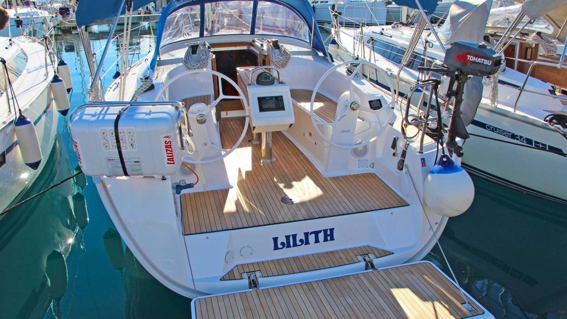 Hausboot ∙ 2 Schlafzimmer ∙ 4 Gäste - Split