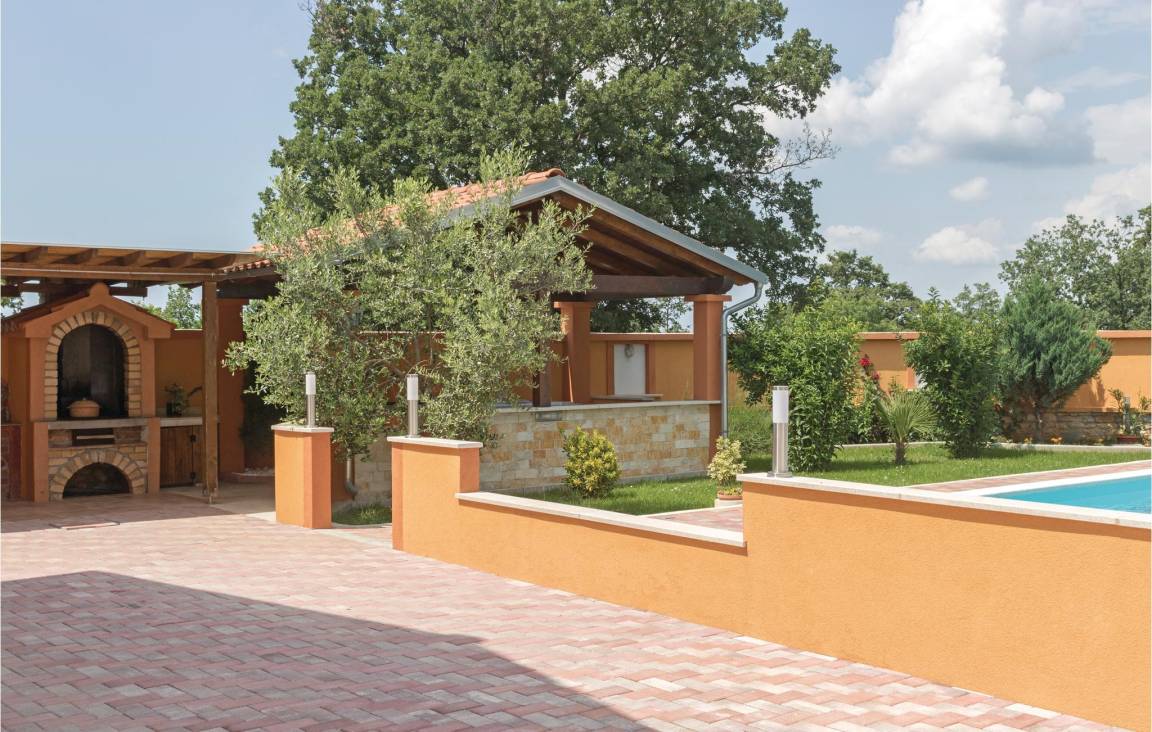 163 M² Ferienhaus ∙ 4 Schlafzimmer ∙ 9 Gäste - Peroj