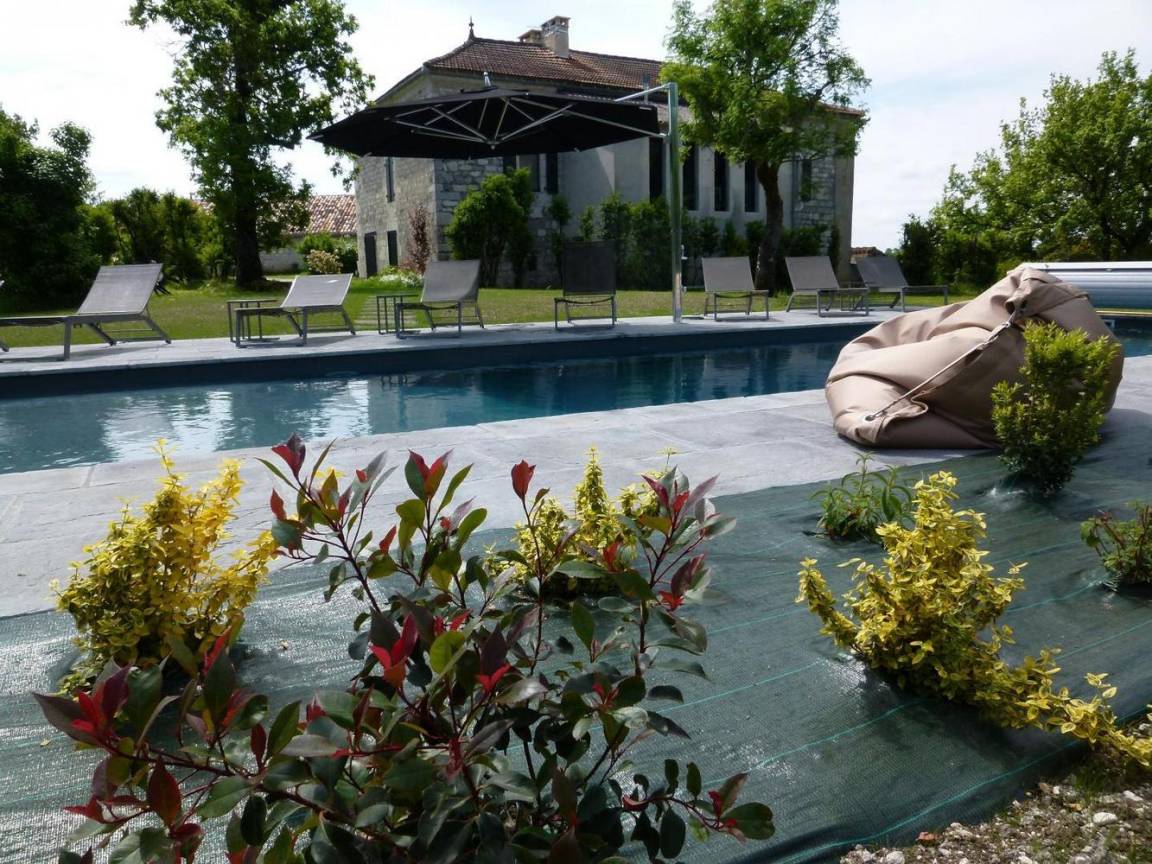 200 M² Gîte ∙ 4 Bedrooms ∙ 7 Guests - Cahors