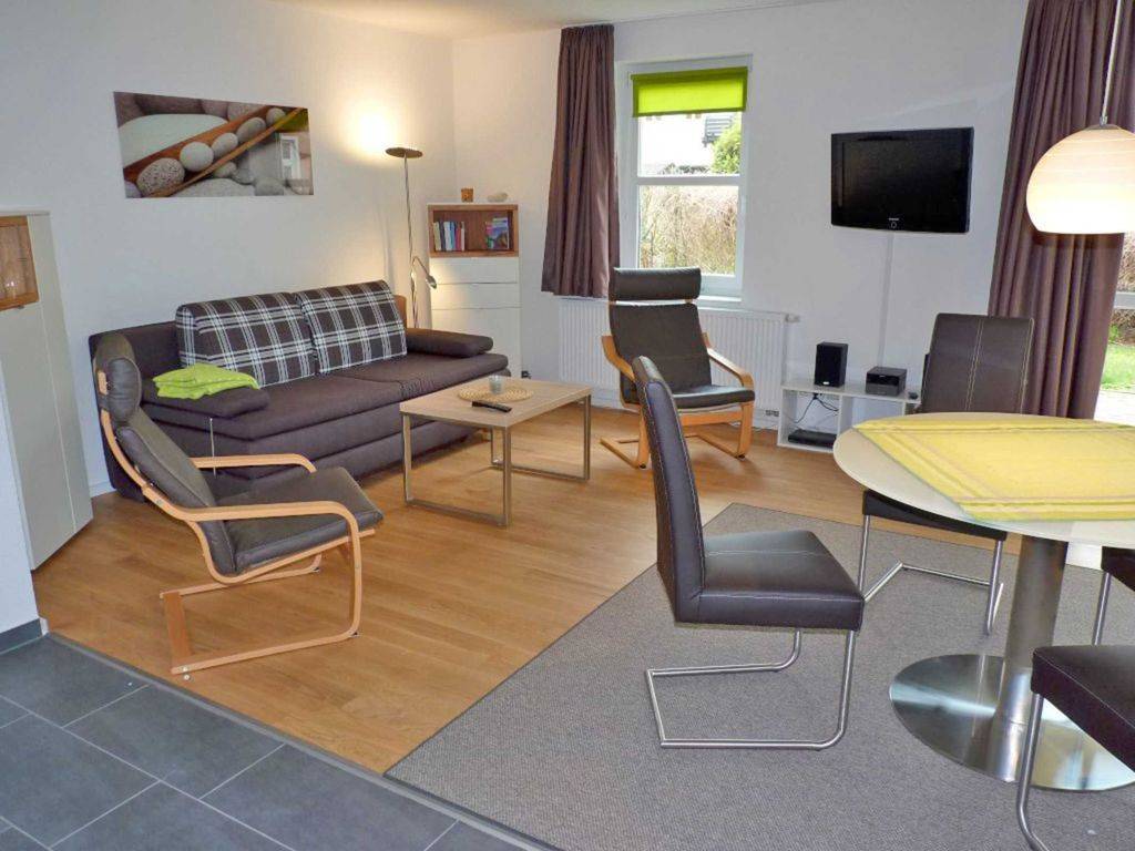 67 M² Ferienwohnung ∙ 1 Schlafzimmer ∙ 4 Gäste - Waren (Müritz)