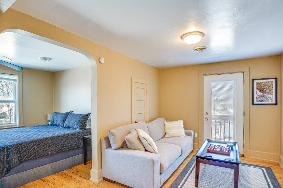 58 M² Apartment ∙ 2 Guests - Sheboygan, WI