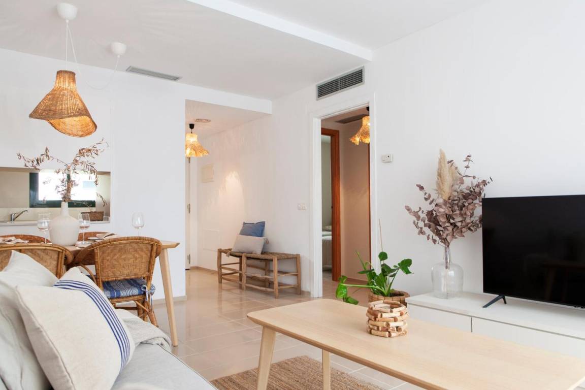 64 M² Apartamento ∙ 2 Habitaciones ∙ 4 Huéspedes - Miami Platja