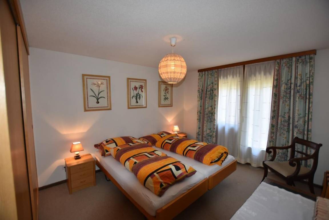 74 M² Ferienwohnung ∙ 1 Schlafzimmer ∙ 2 Gäste - Krattigen