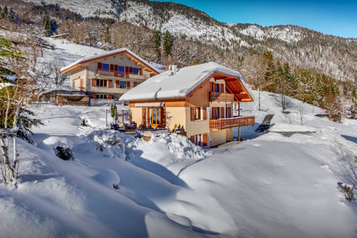 160 M² Chalet ∙ 4 Chambres ∙ 8 Personnes - La Clusaz