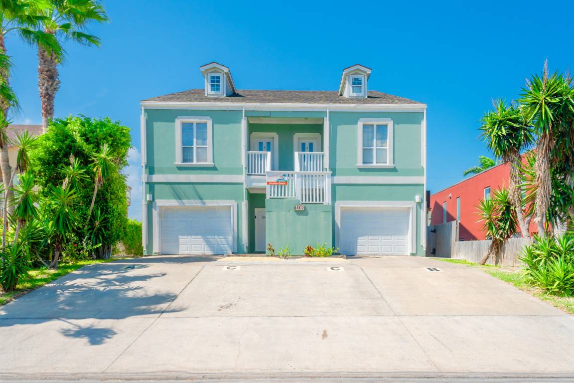 297 M² House ∙ 6 Bedrooms ∙ 16 Guests - South Padre Island