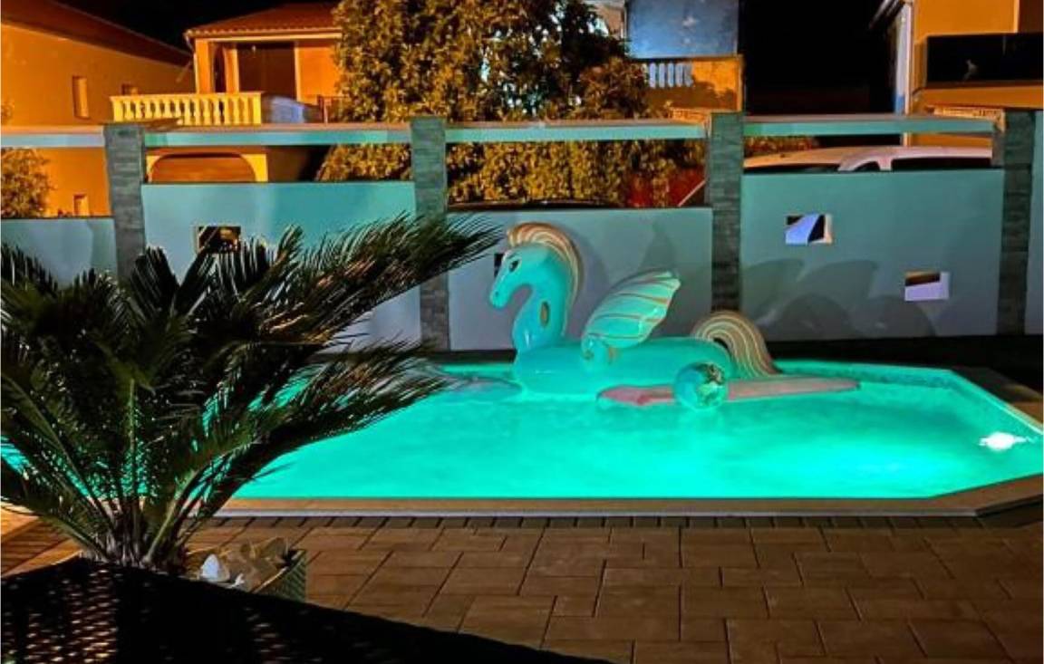 250 M² Apartment ∙ 4 Bedrooms ∙ 10 Guests - Vodice