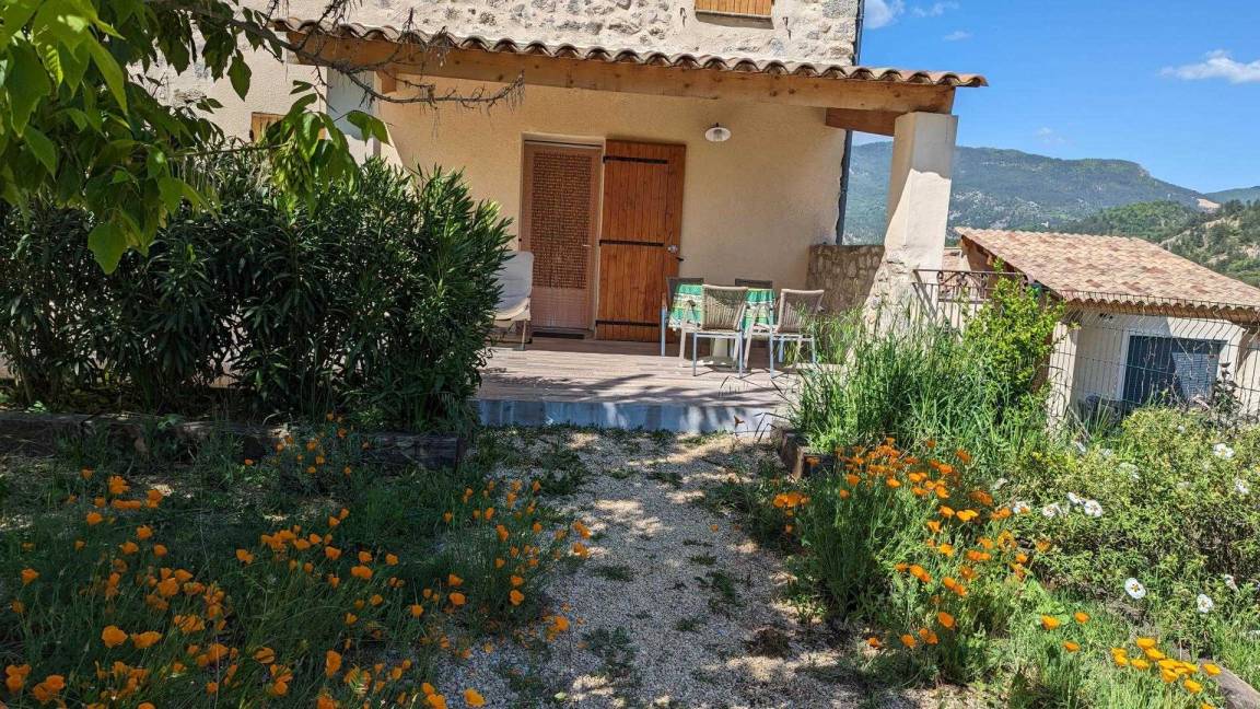 48 M² Gîte ∙ 1 Chambre ∙ 2 Personnes - Drôme