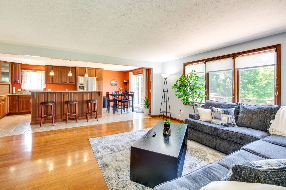204 M² House ∙ 3 Bedrooms ∙ 6 Guests - Bolivar, OH