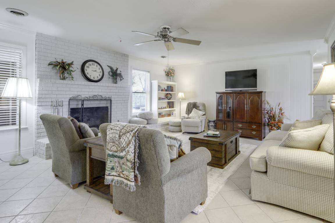 167 M² House ∙ 3 Bedrooms ∙ 6 Guests - Springdale, AR