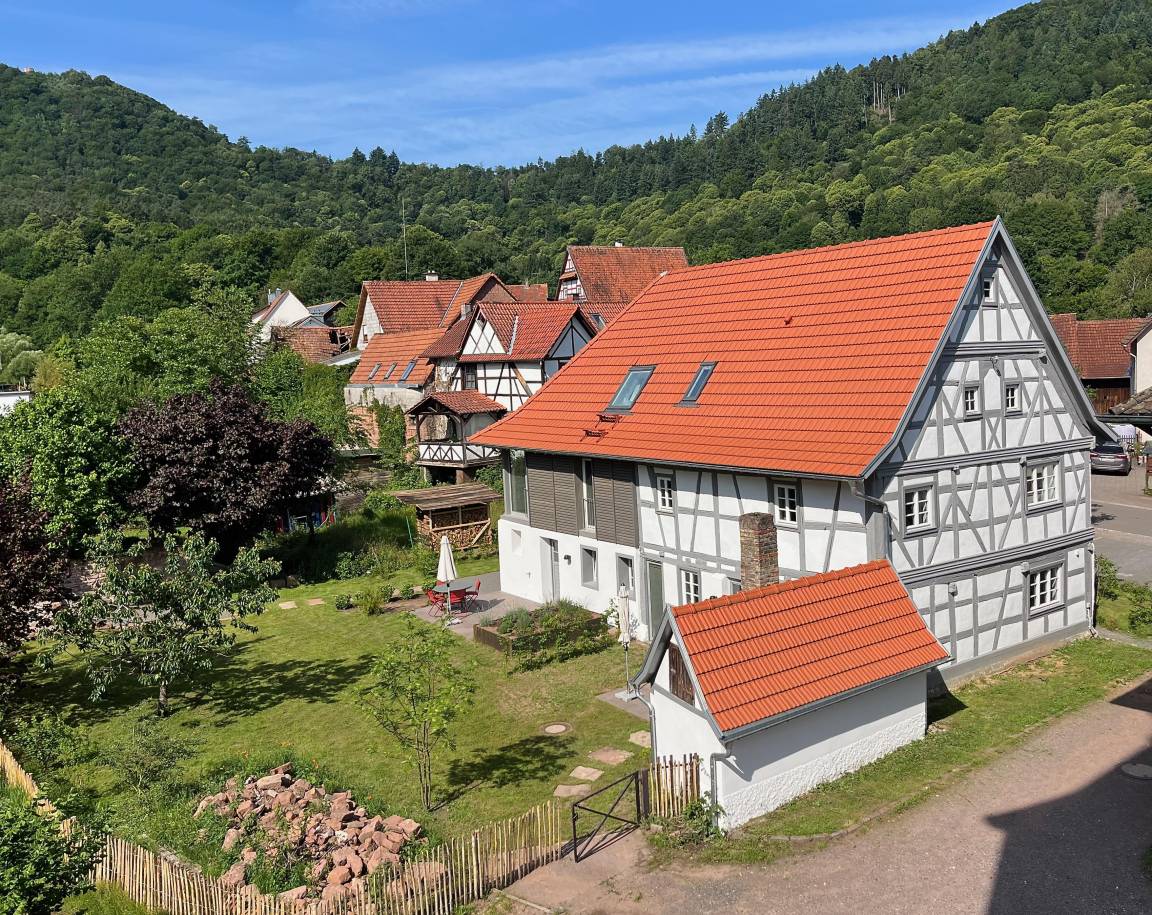 115 M² Ferienhaus ∙ 2 Schlafzimmer ∙ 4 Gäste - Dahn