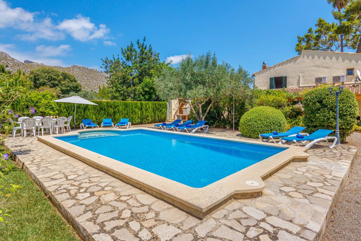 140 M² Ferienhaus ∙ 4 Schlafzimmer ∙ 8 Gäste - Pollença