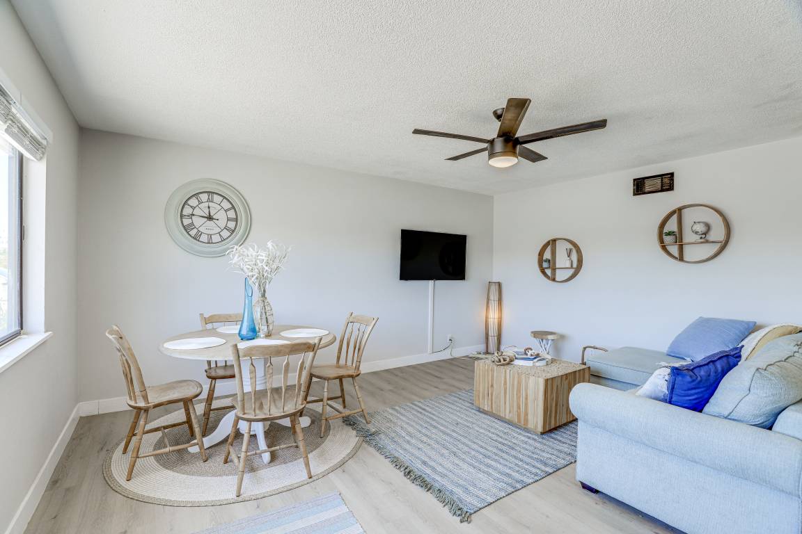 148 M² Ferienhaus ∙ 4 Schlafzimmer ∙ 8 Gäste - Las Vegas, NV