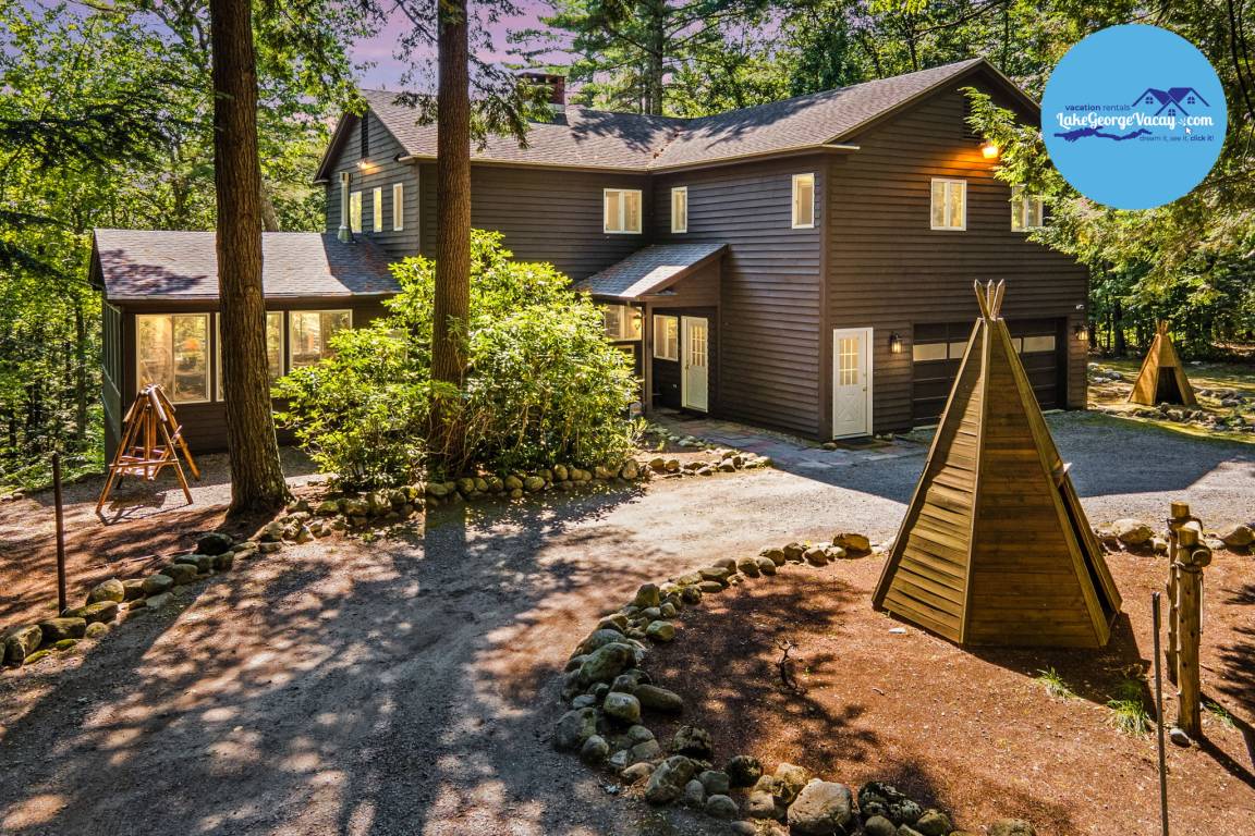 260 M² House ∙ 6 Bedrooms ∙ 16 Guests - Bolton Landing, NY