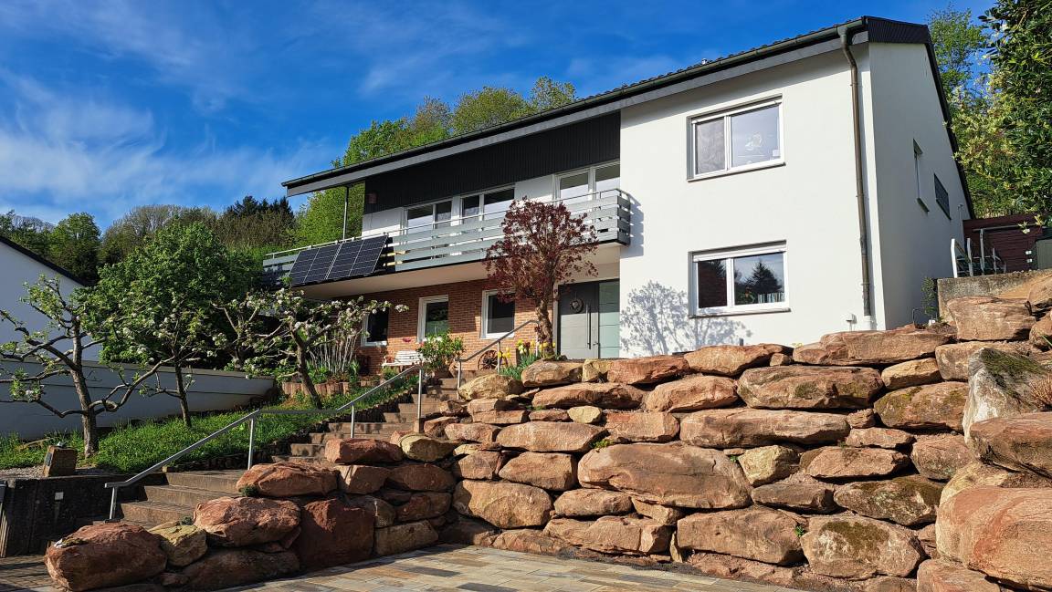 65 M² Huoneisto ∙ 1 Makuuhuone ∙ 4 Vierasta - Leinsweiler