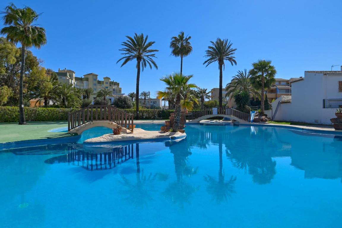 80 M² Complejo Vacacional ∙ 2 Habitaciones ∙ 4 Huéspedes - Jávea