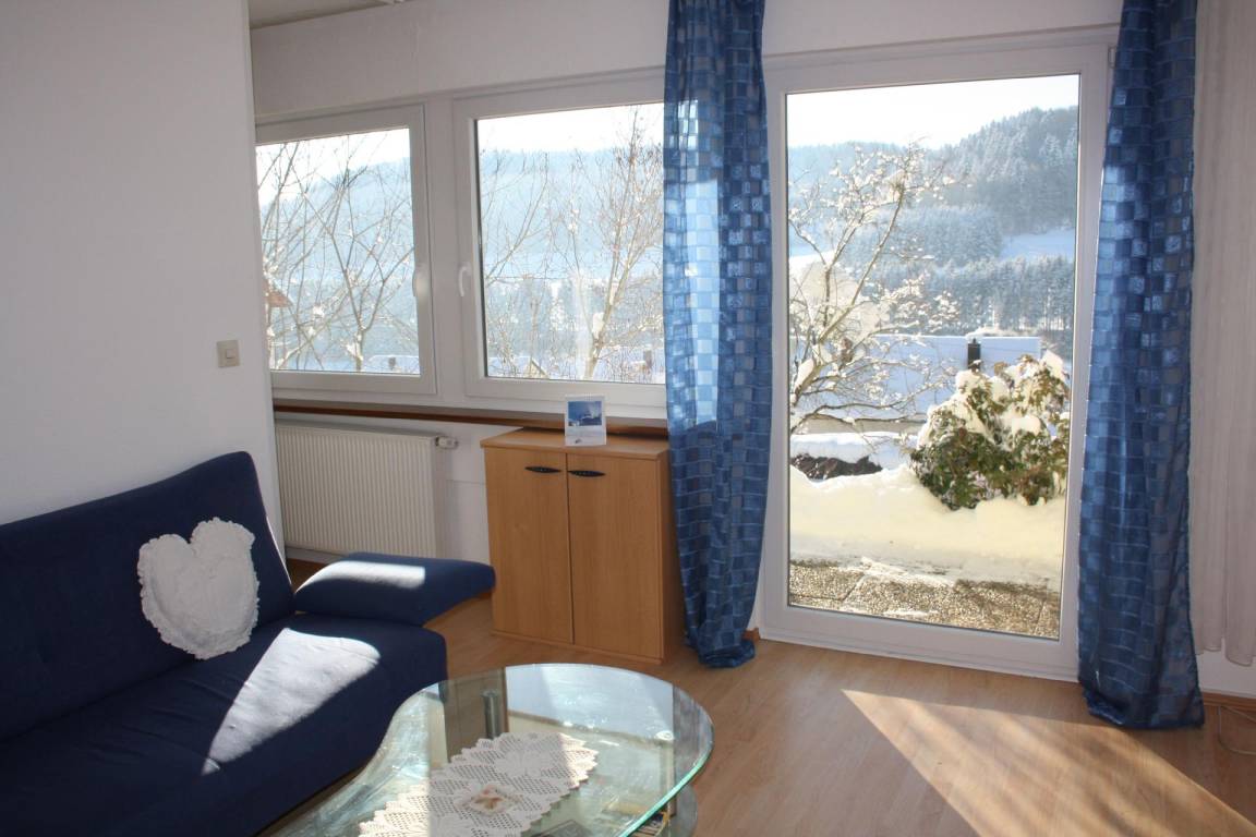 73 M² Ferienwohnung ∙ 2 Schlafzimmer ∙ 5 Gäste - Burladingen