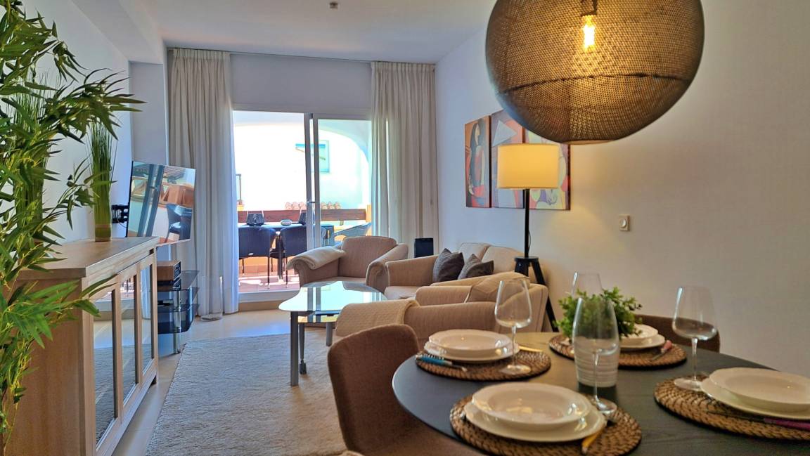 85 M² Apartamento ∙ 2 Habitaciones ∙ 4 Huéspedes - Vélez-Málaga