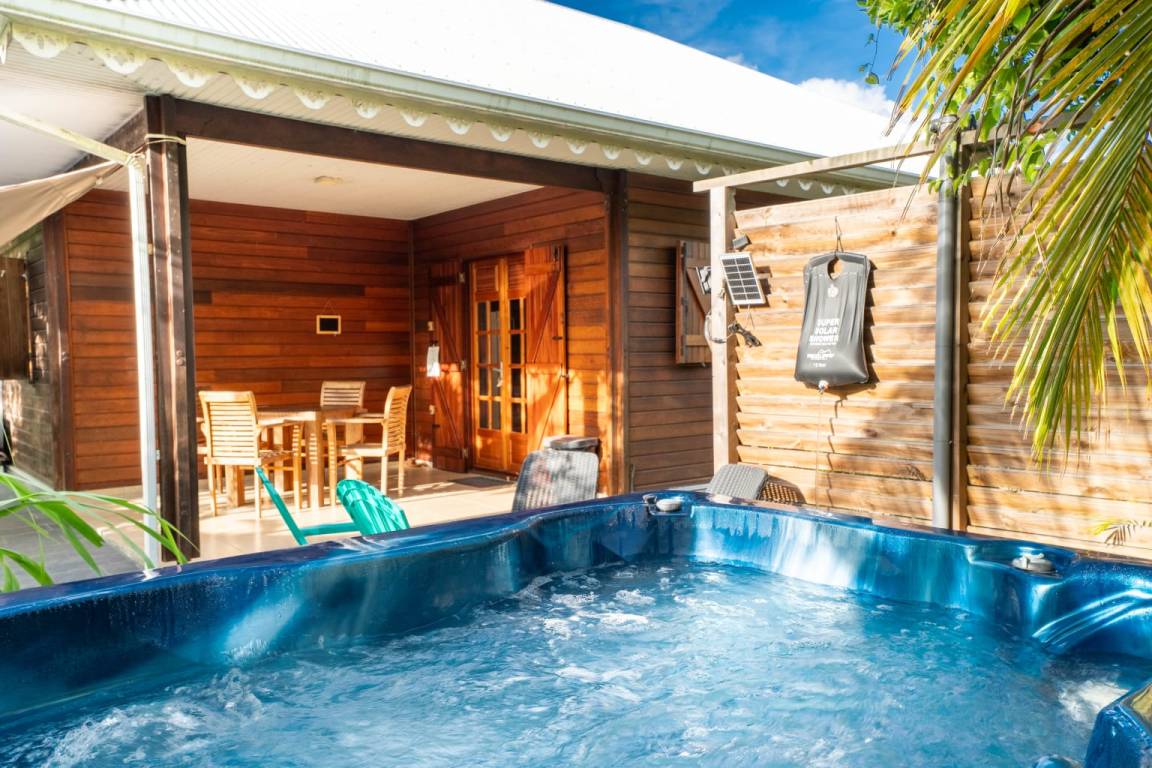 66 M² Bungalow ∙ 2 Chambres ∙ 4 Personnes - Guadeloupe