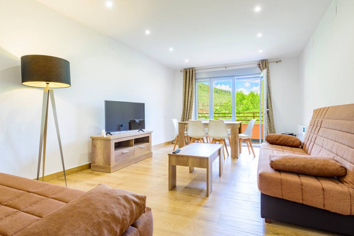 82 M² Apartamento ∙ 3 Quartos ∙ 6 Hóspedes - Viver